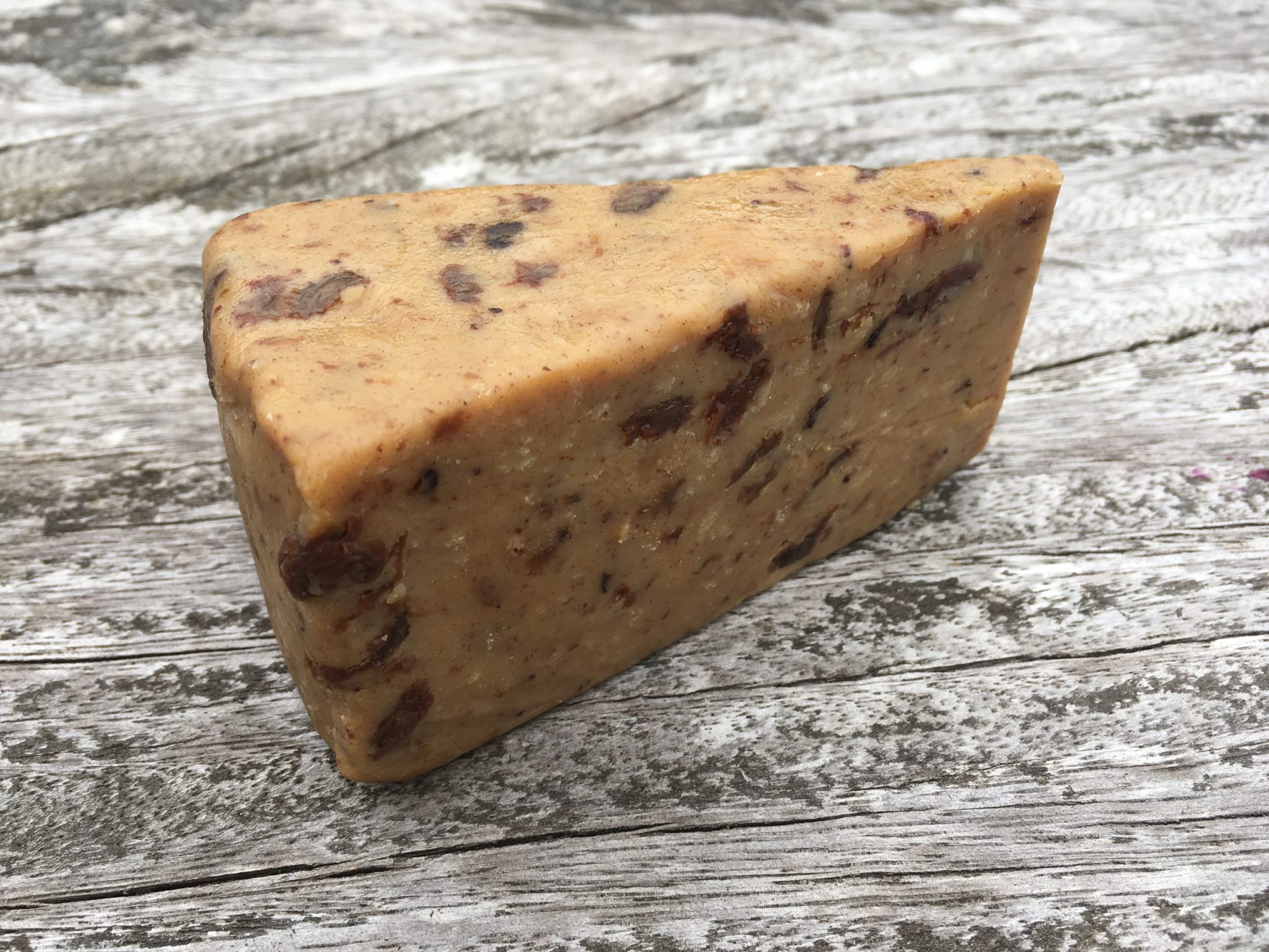 Sticky Toffee Cheddar Cheese - Cheese Etc. The Pangbourne Cheese Shop ...